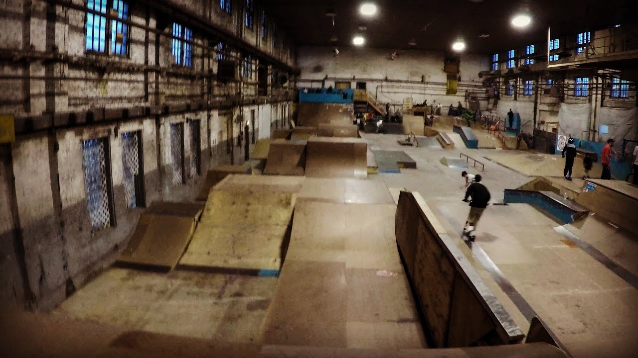 BMX on the New Box Jumps at 4Seasons Skatepark Milwaukee. 2016-2017 ...
