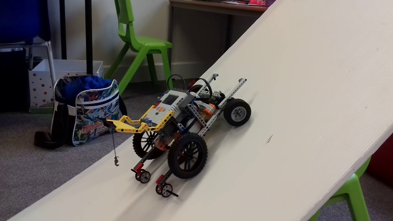 LEGO Mindstorms, bluetooth remote control Hill climbing - YouTube