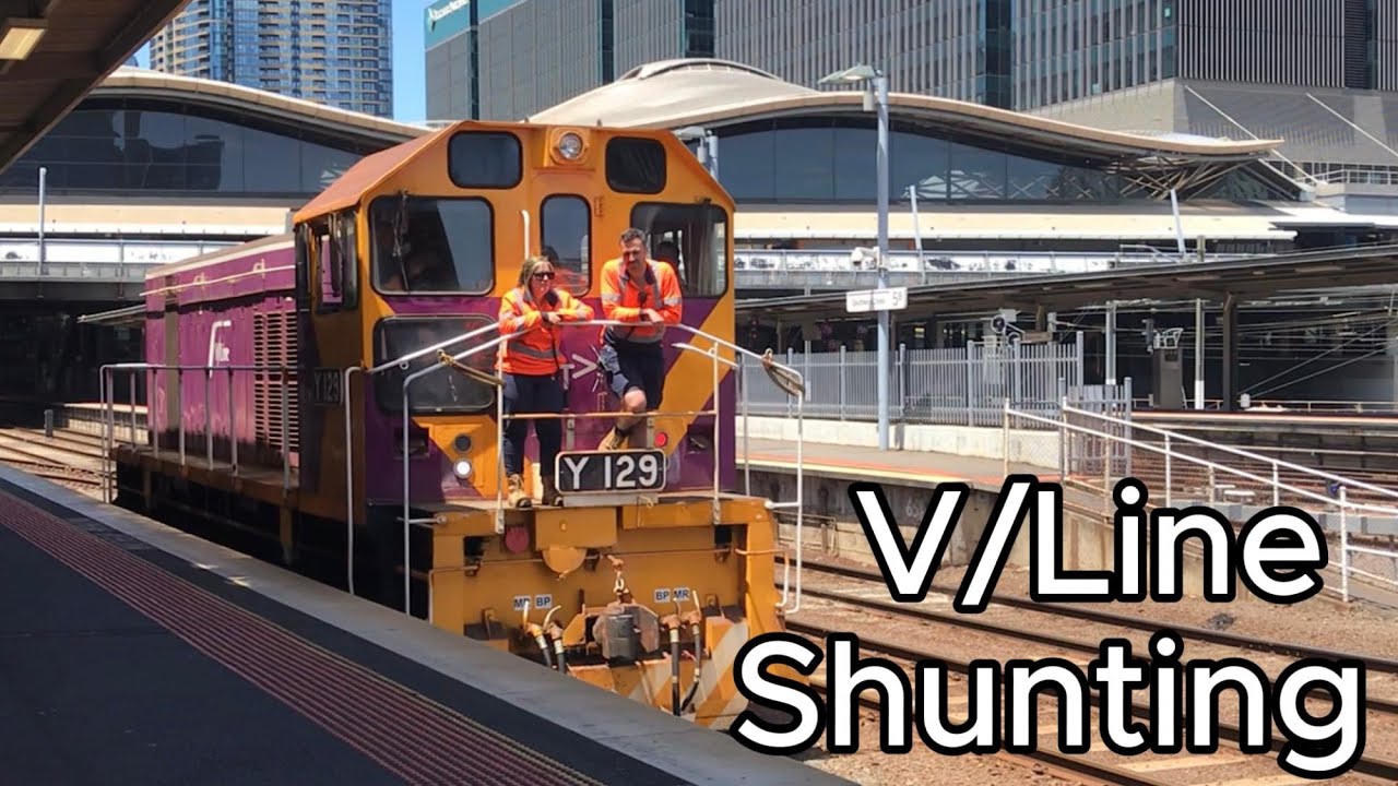 VLine Shunting at Southern Cross ft. Y129 and N458 - YouTube