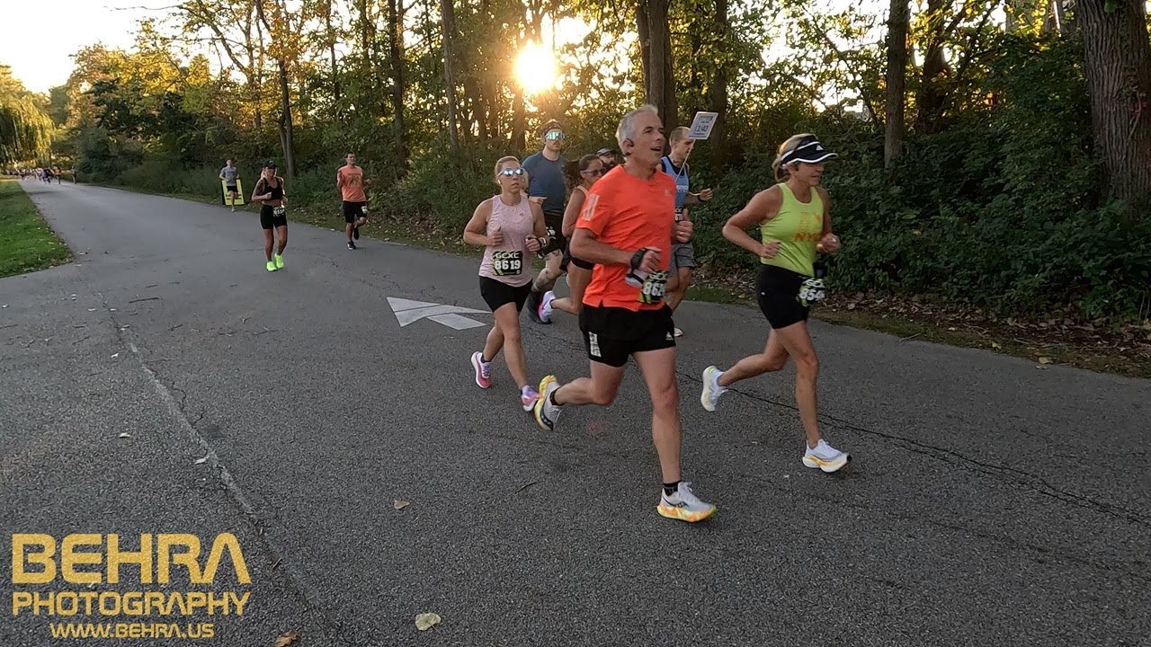 GCXC - 2025 Northern Ohio Half Marathon OnCourse 1 Mile Split - YouTube