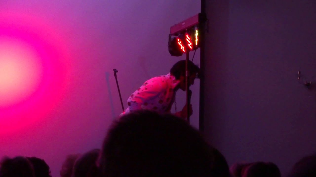 GORDON HENDRICKS - Moody Blue - Salcombe 30.1.2015 - YouTube