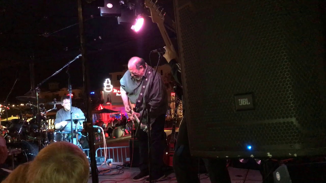 Dan Warner plays Hendrix - YouTube