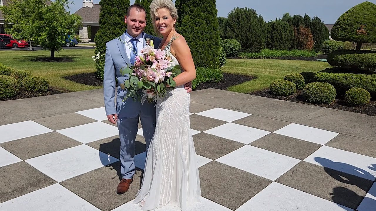 Jonathan & Renee Best Day Ever! - YouTube