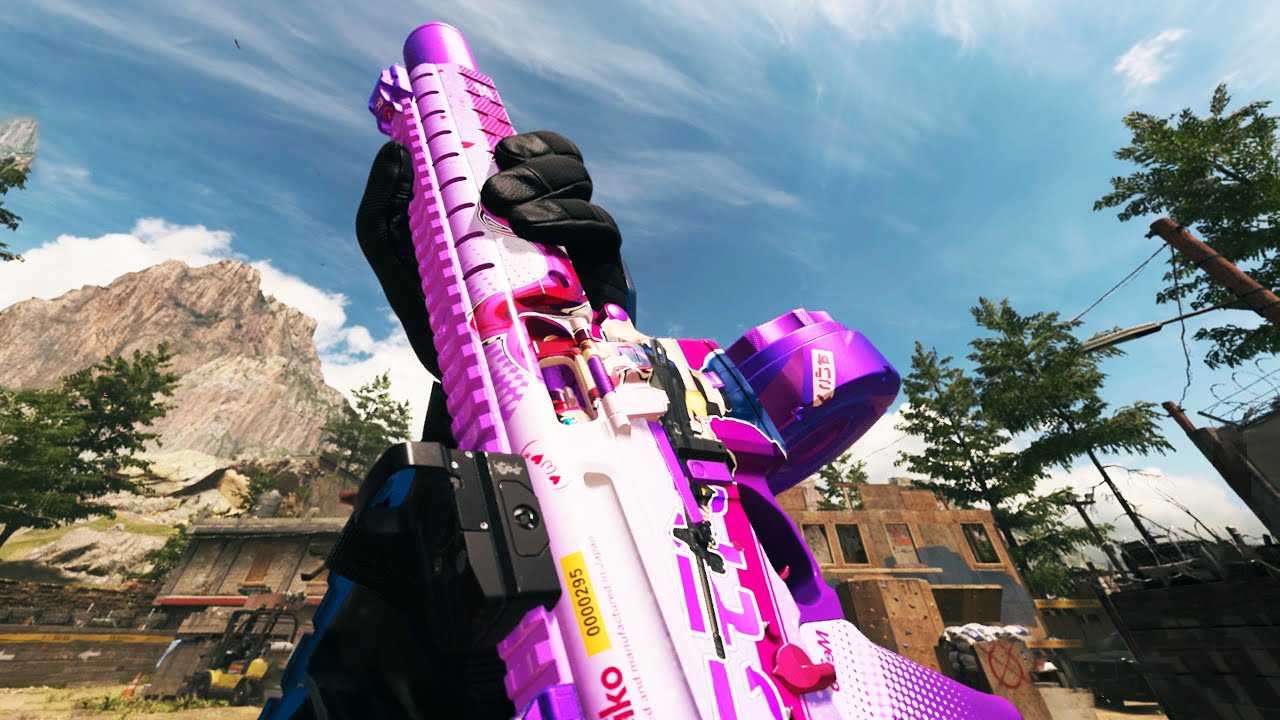 *NEW* ANIME GUN IS AMAZING! - YouTube