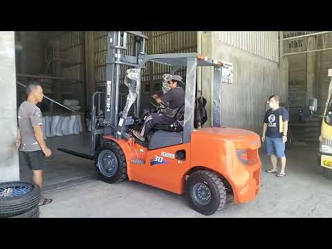 Training Pengoperasian Unit Forklift Diesel HELI 3 Ton Lifting 4 Meter Di Banyuwangi
