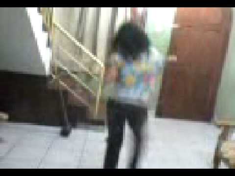 Luisa bailando