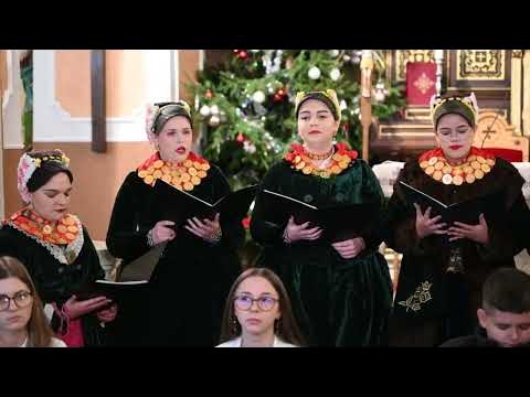 KUD "Tomislav" Donji Andrijevci: "Klanjam ti se, kraljiću", predbožićni koncert - YouTube