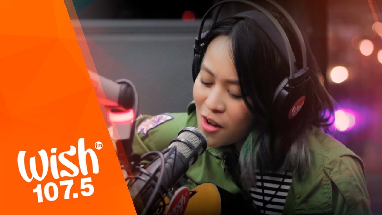 Reese Lansangan sings "Exploration No. 5" LIVE on Wish 107.5 Bus - YouTube