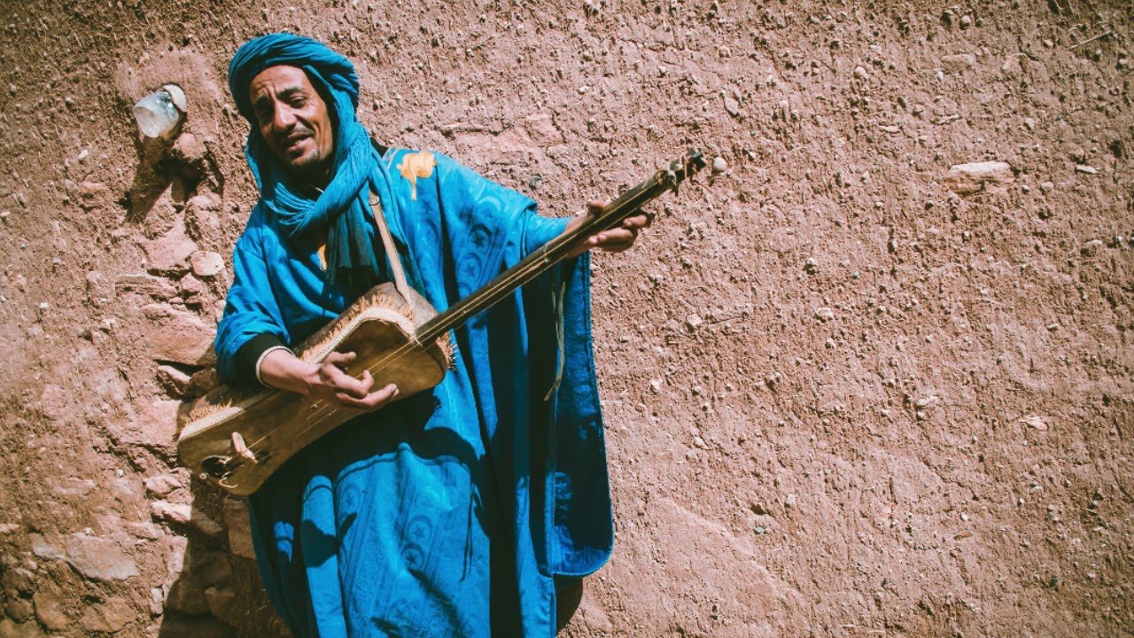 Guembri solo - Gnawa African Rhythms - YouTube