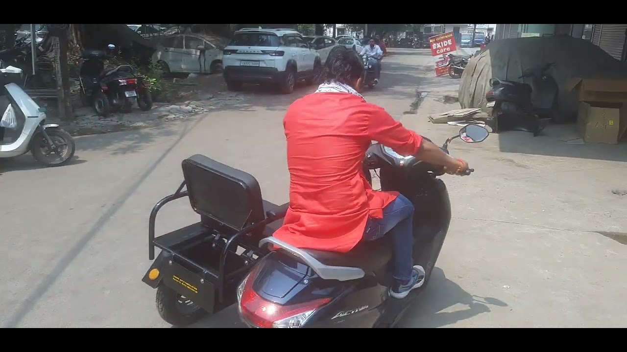 Side car and viklang scooters,viklang wali scooty - YouTube