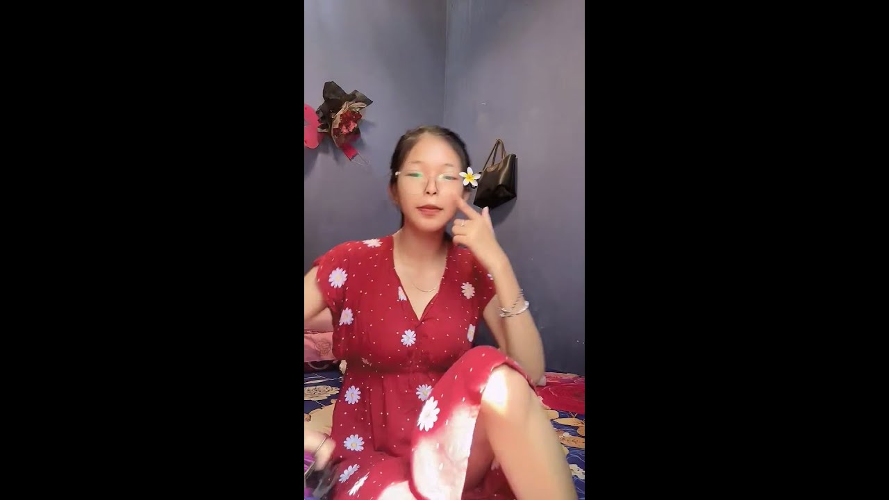 Live QnA Cewek Daster Merah di Kamar | Ngobrol Santai Bareng Viewers ...