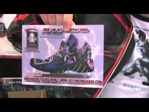 Graig Weich debuts New ComicBook at Comic Con 2013 - YouTube