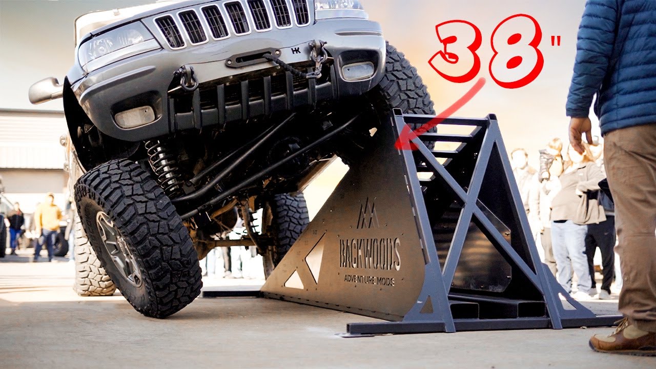 Built WJ Flexing Out at Rigs & Coffee Backwoods - YouTube