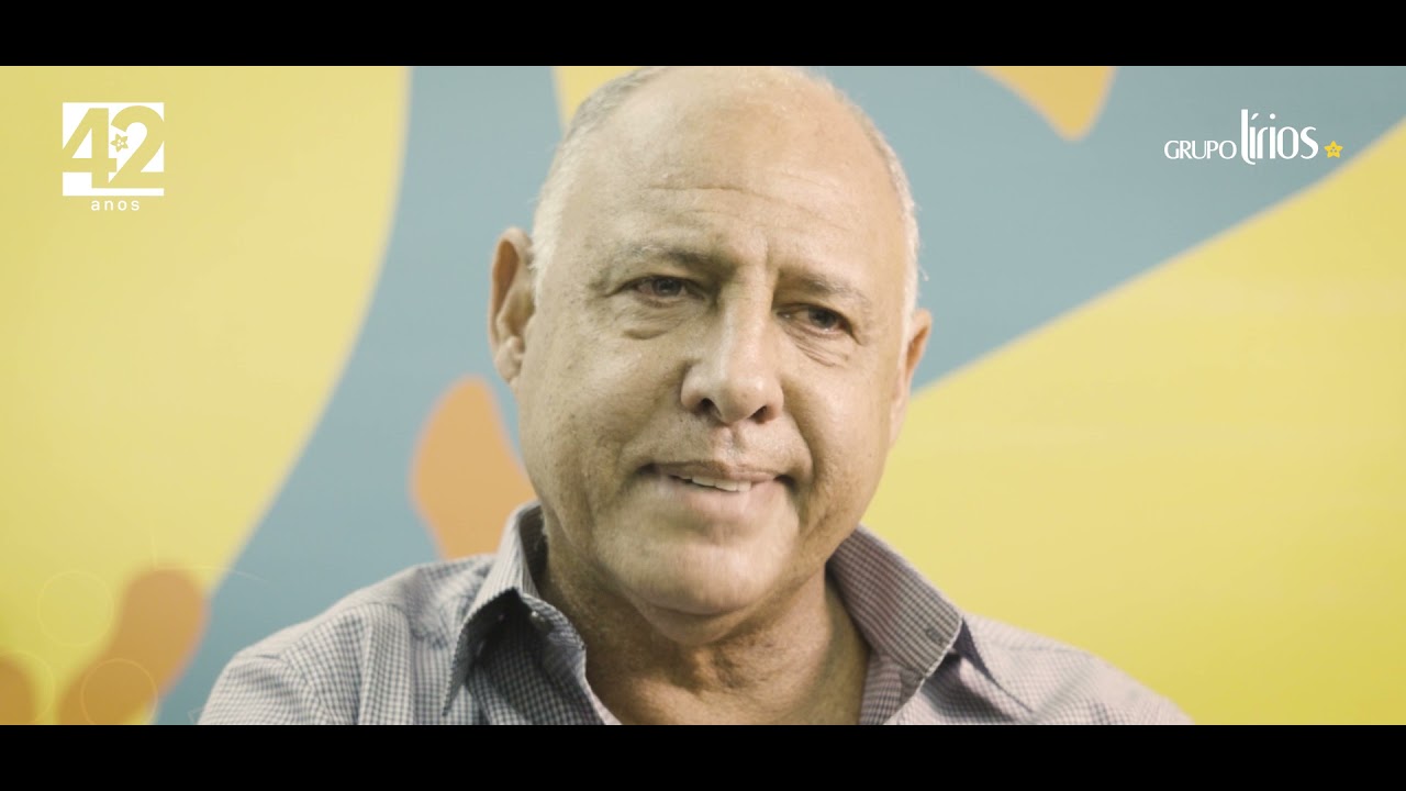 GRUPO LÍRIOS - 42 ANOS - AS PALAVRAS DO PRESIDENTE JAIRO MOREIRA - YouTube