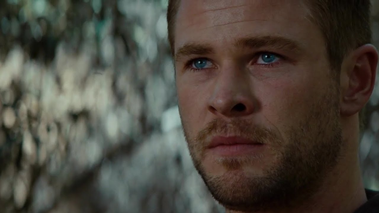 Chris Hemsworth as Jed Eckert #chrishemsworth #jedeckert #reddawn - YouTube