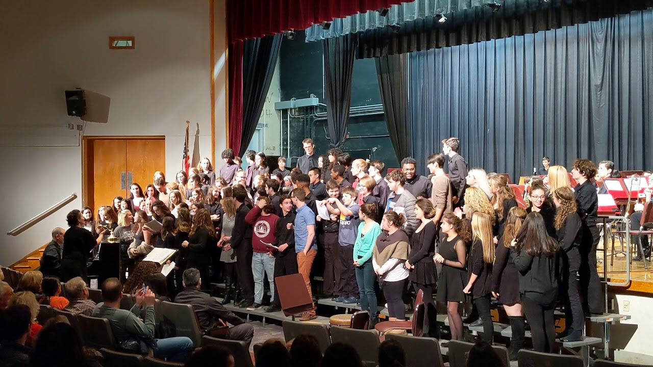 Verona High School Choir & Alumni - Hallelujah Chorus Intro - YouTube