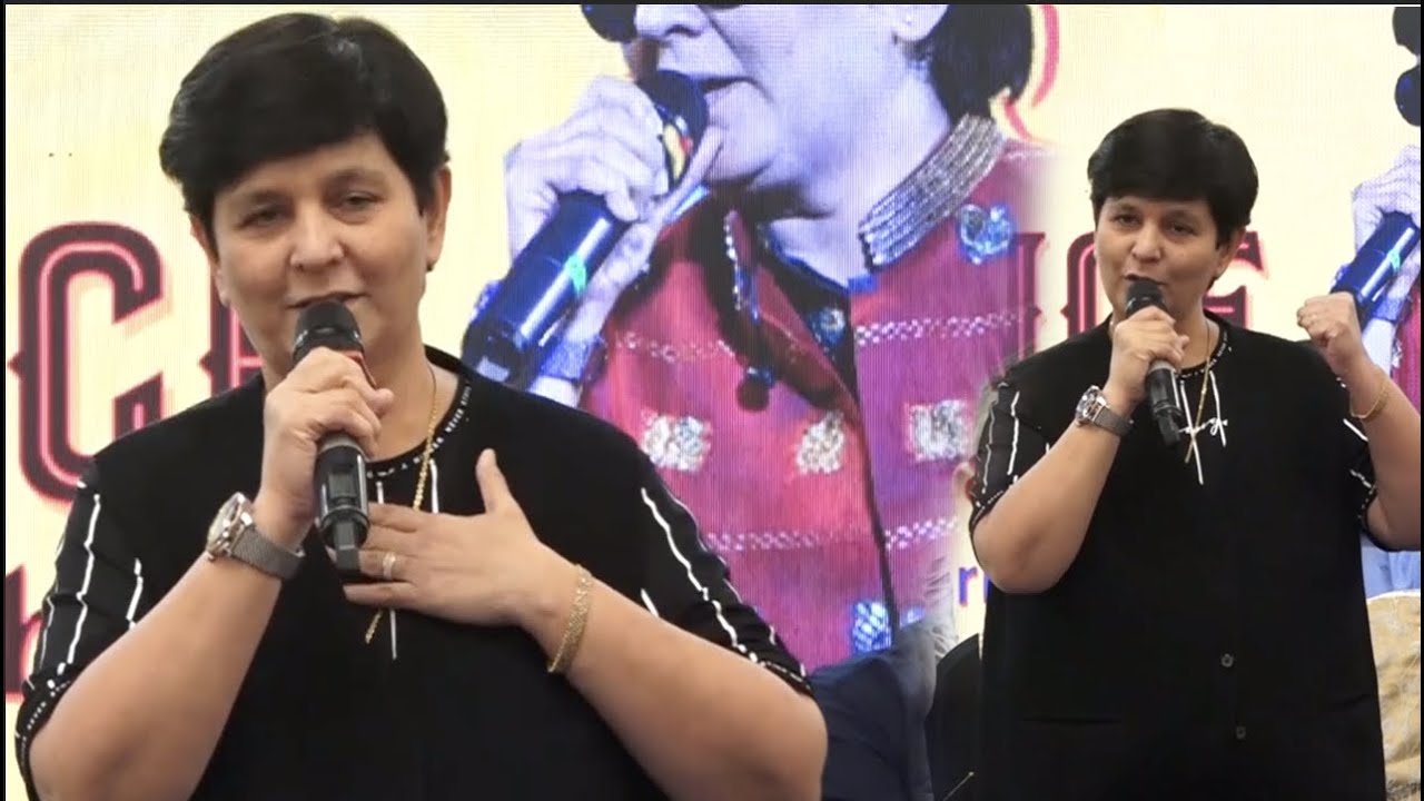 Dandiya Queen Falguni Pathak Announces Grand Garba Night 2022 - YouTube
