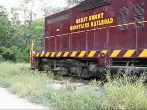 GSMR Switching in Bryson City, NC 9-19-08 Part 1 - YouTube