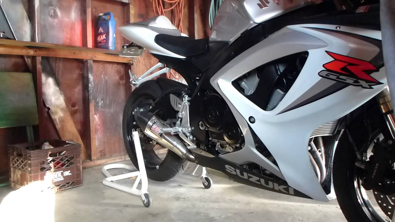 2006 GSXR 600 Yoshimura R-55 Slip On - YouTube