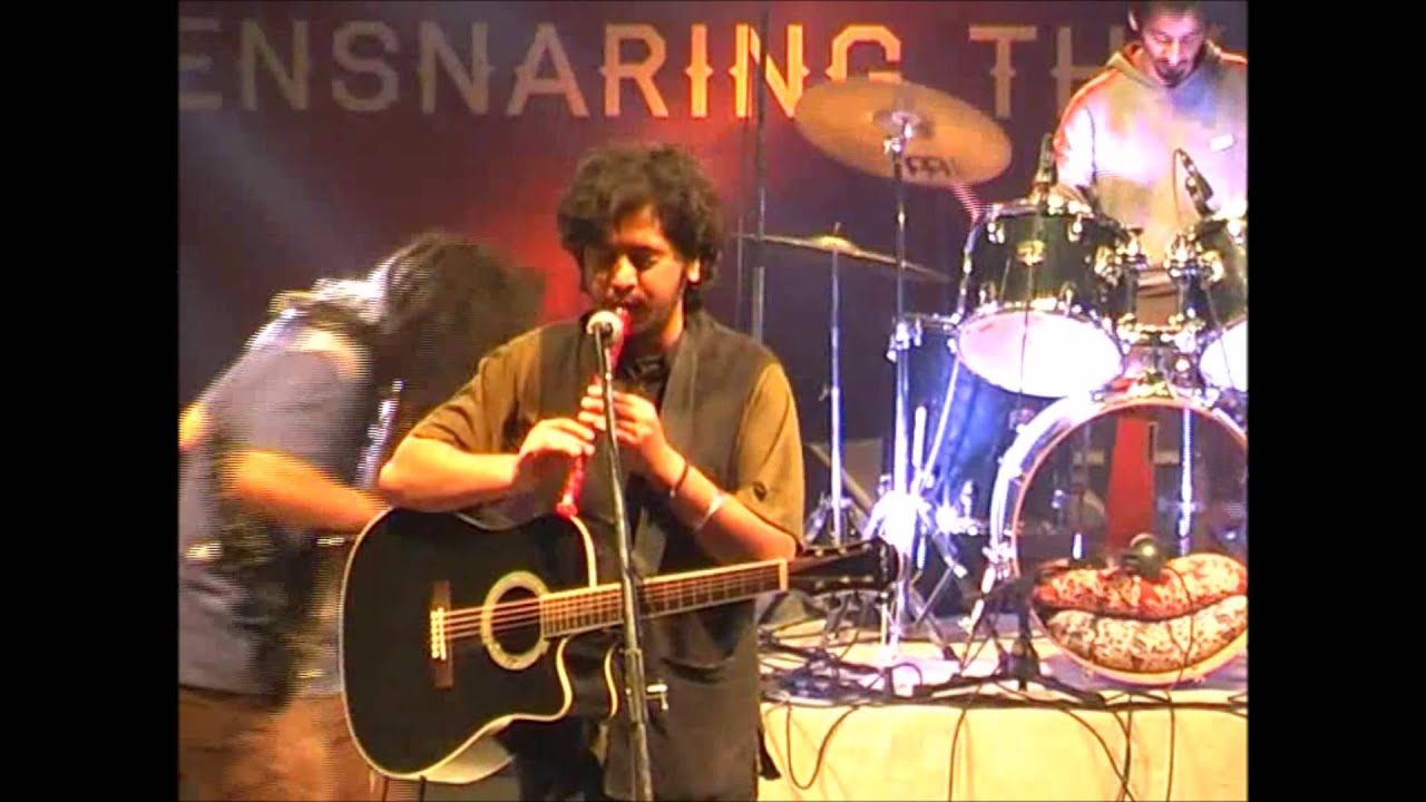 Corna-Rock Band Competition Winner at Aurora 2k14 @ ABV-IIITM - YouTube