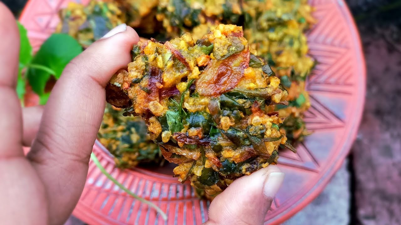 থানকুনি পাতার মুচমুচে দারুণ মজার বিকালের সহজ নাস্তার রেসিপি | বড়া ...