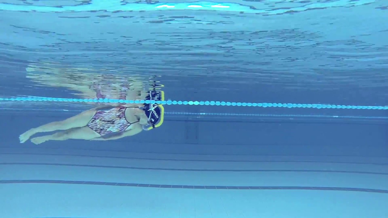 Técnica de natación | Trabajo de rolido pies crol con snorkel - YouTube