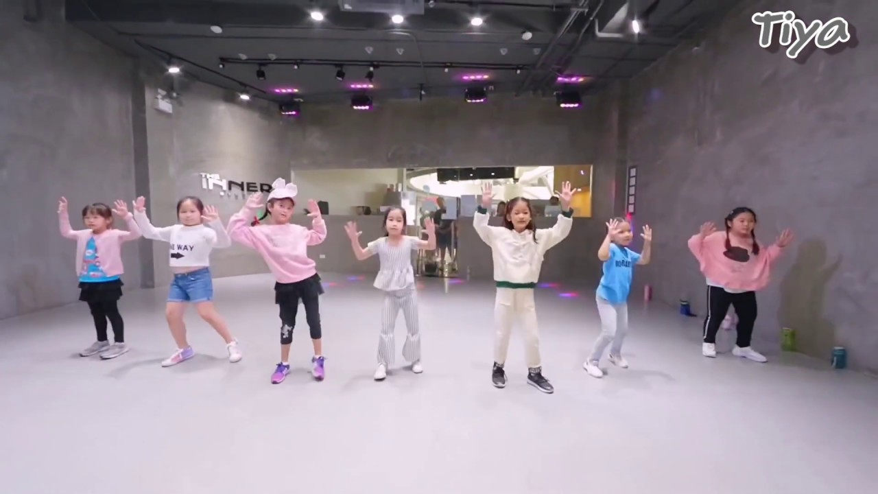 PARTY ROCK (Kids Dance) - YouTube