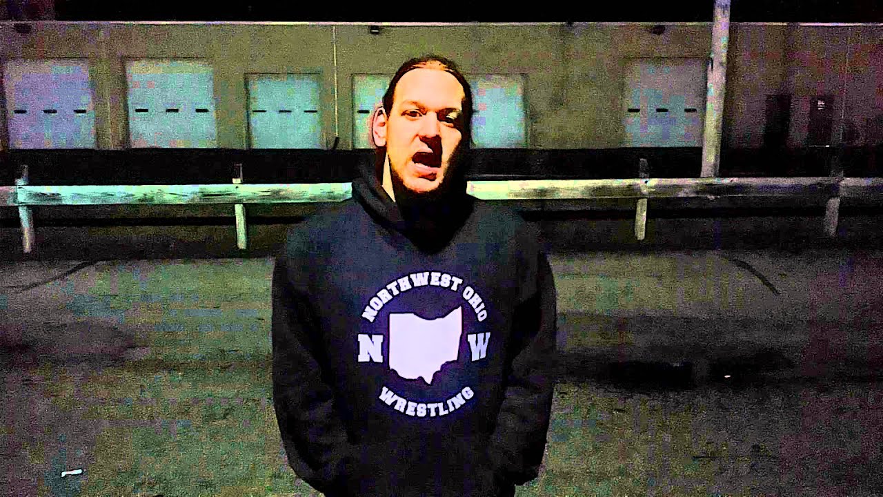 Colt Daniels wreck the halls promo - YouTube