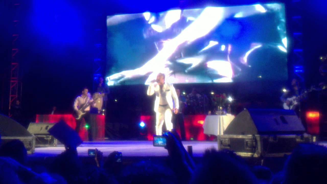 EL ARDIDO LARRY HERNANDEZ EN VIVO 2013 TONALA - YouTube