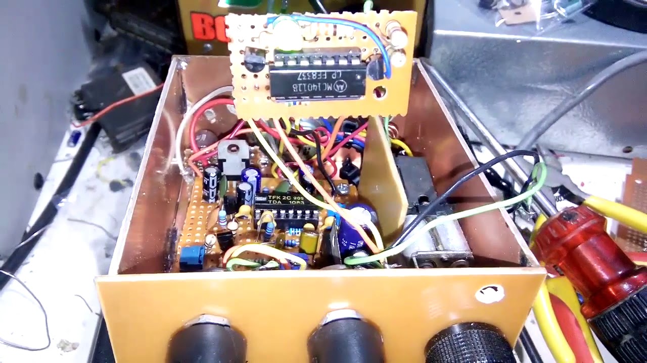 MEMBUAT RADIO BRIK BRIKAN DARI TUNER FM - YouTube