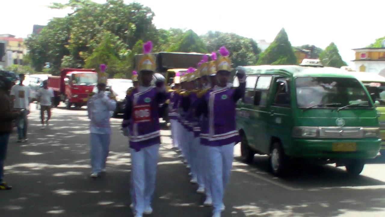Gerak Jalan Indah Ambon 2013 - Waititar Boys Part 1 - YouTube