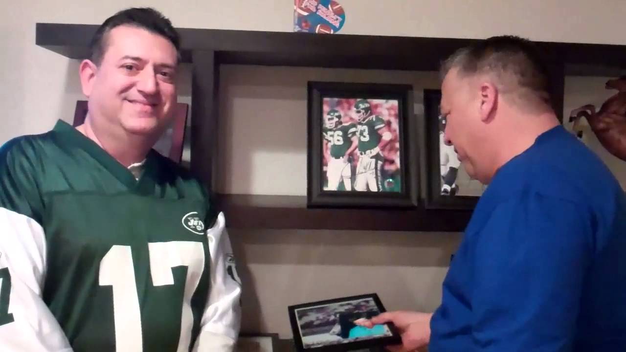 Collecting Famous Football Player's Autographs - YouTube