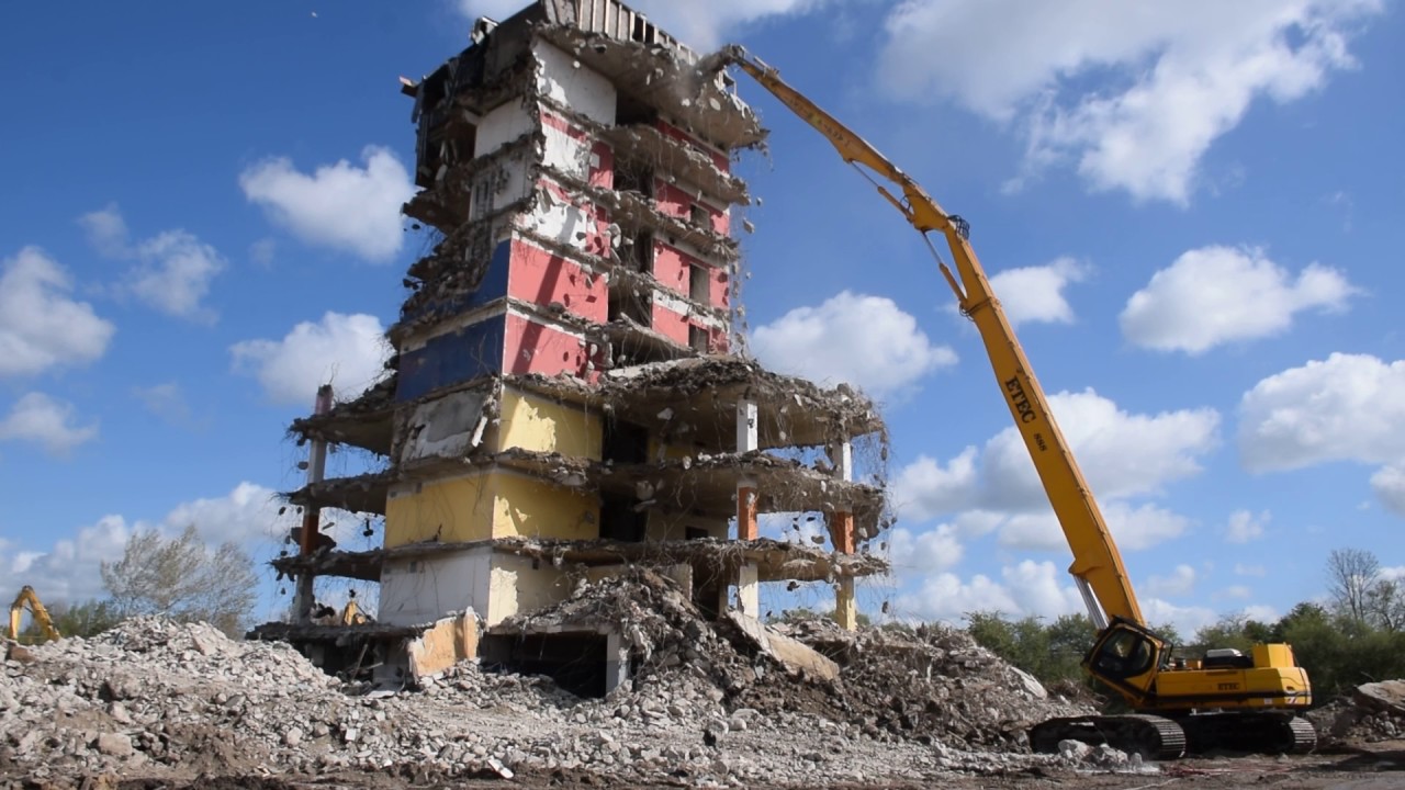 Etec 888 high reach demolition excavator - Bentvelzen & Jacobs - YouTube