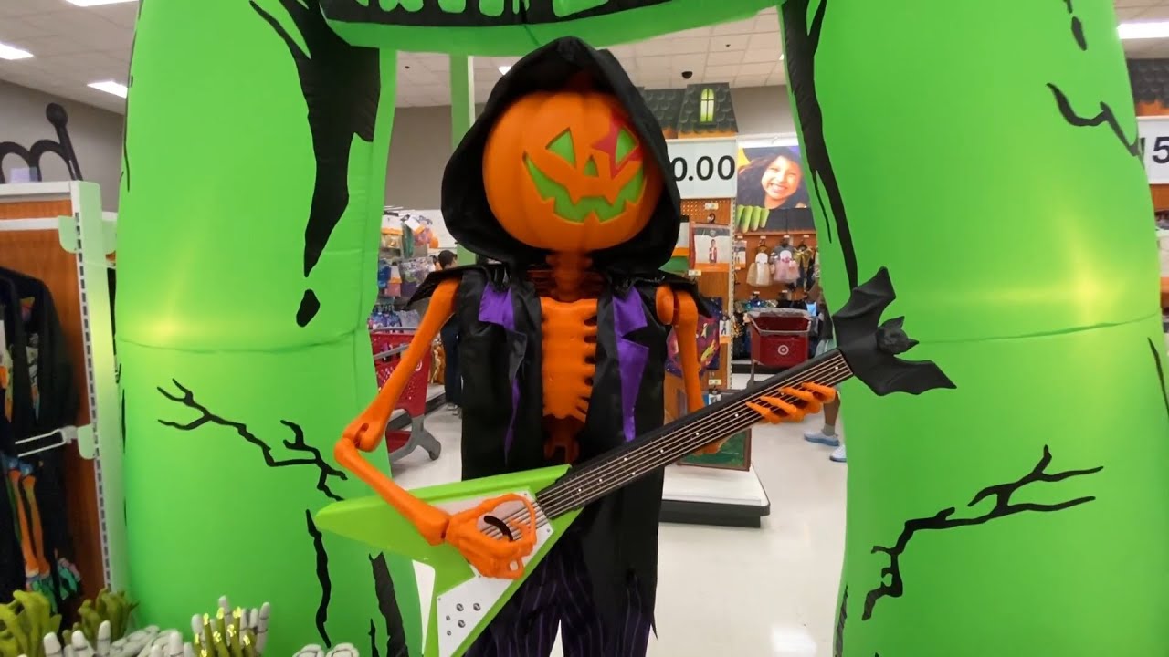 Target Halloween 2024 Animatronics and Décor - YouTube