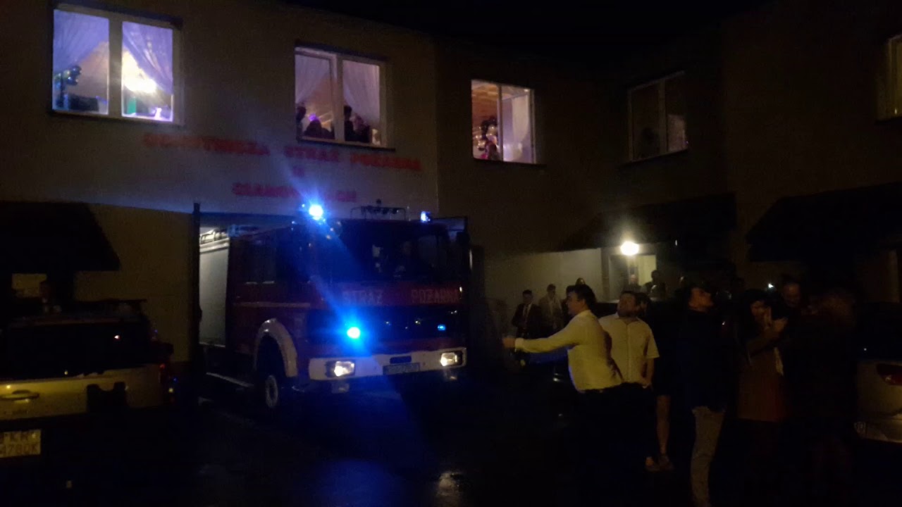 Powitanie 2018 roku z OSP Cianowice [grover 1510] - YouTube