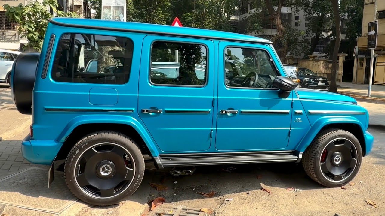 NEW 2025 Mercedes-AMG G63 in Hyper Blue Magno! Full 4K Exterior ...