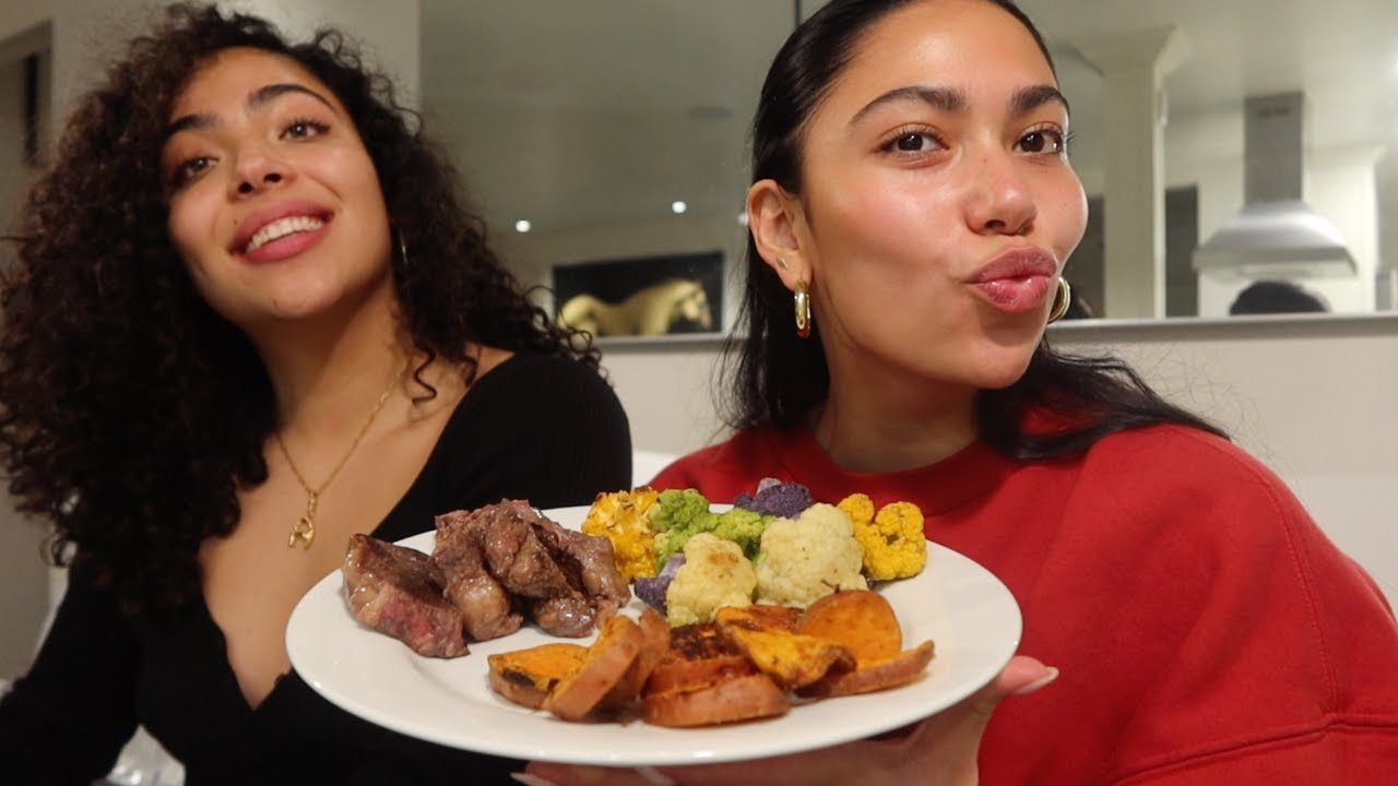SINGLE SISTERS ON VALENTINES DAY (cooking edition) - YouTube