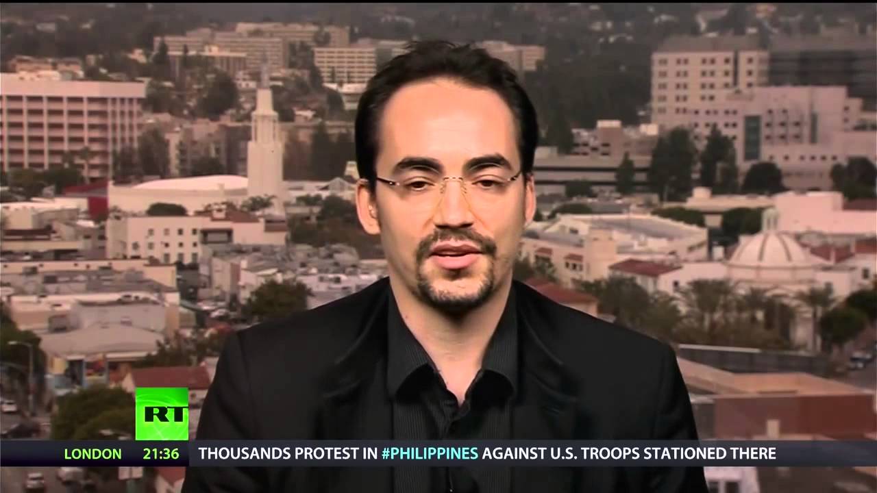 Peter Joseph / The Zeitgeist Movement on BoomBust Dec 4th 2014 - YouTube