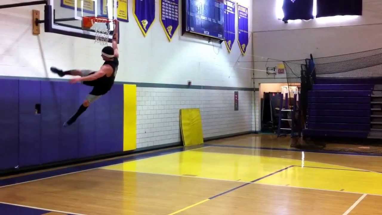 Jordan Pierce 5'11" 181 lbs - after legs workout - YouTube