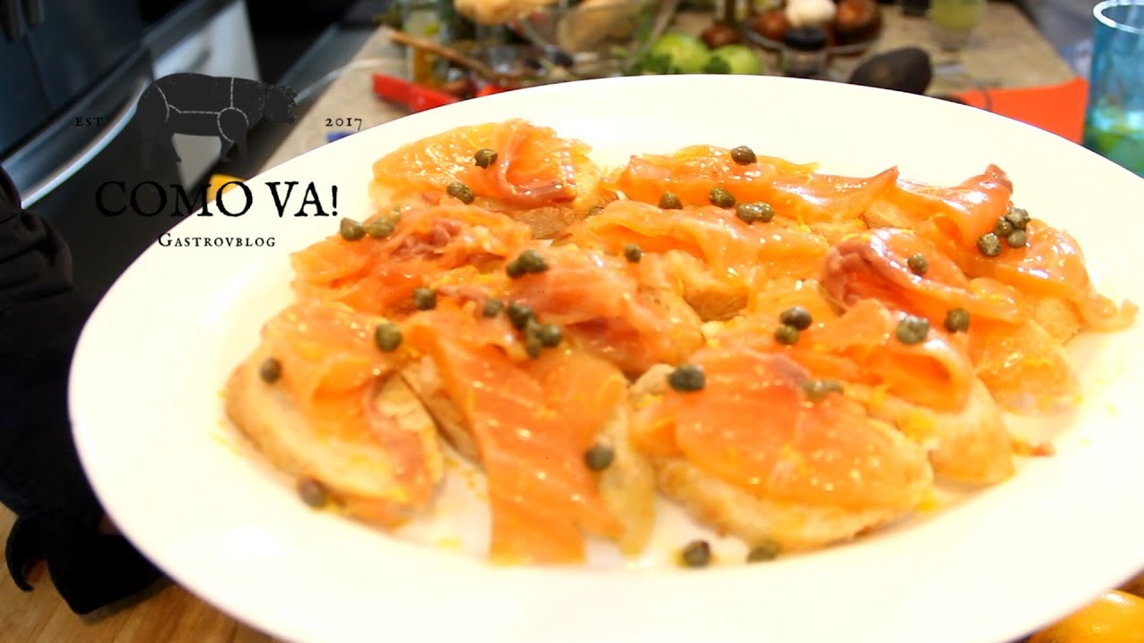 Tapas de salmón ahumado como va! - YouTube