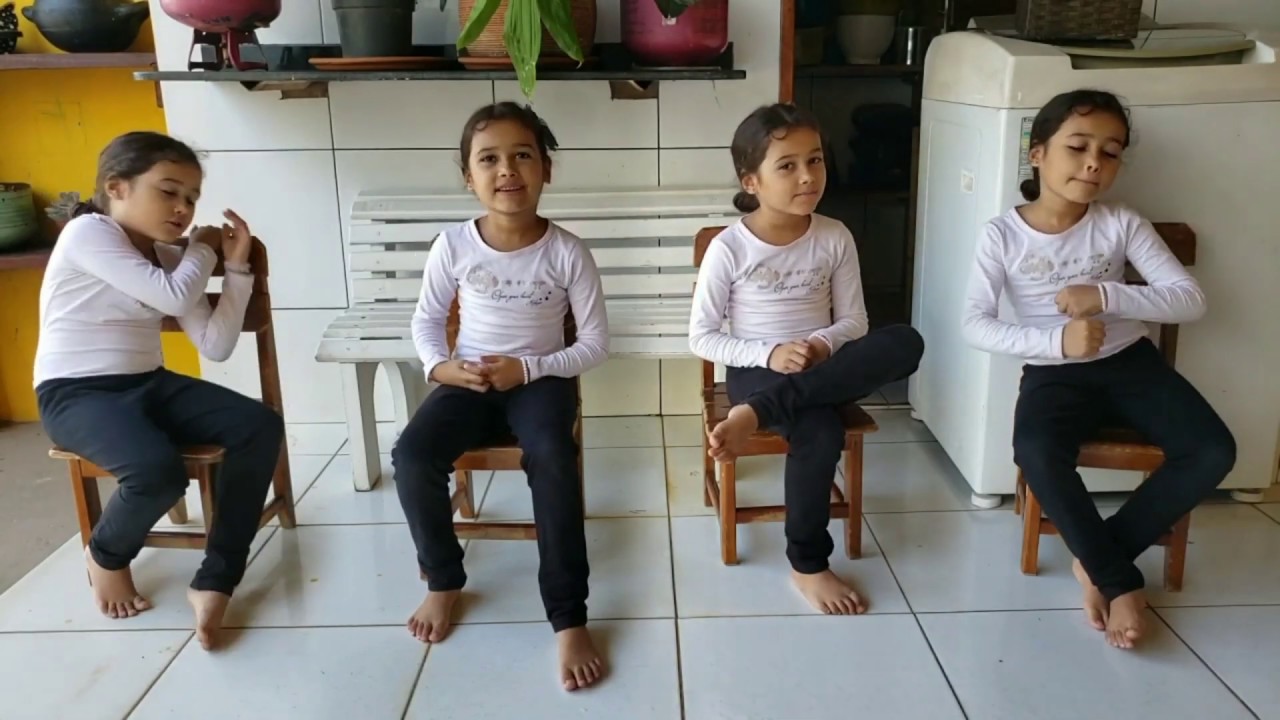FUI CLONADA - FIVE LITTLE BABIES JUMPING ON THE BED SONG - YouTube