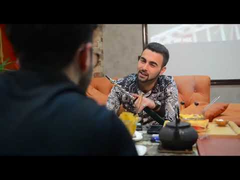 Sabina Katanova - Men isleyirem , ama o yeyir dedikleri bu olsa gerek 😂😂