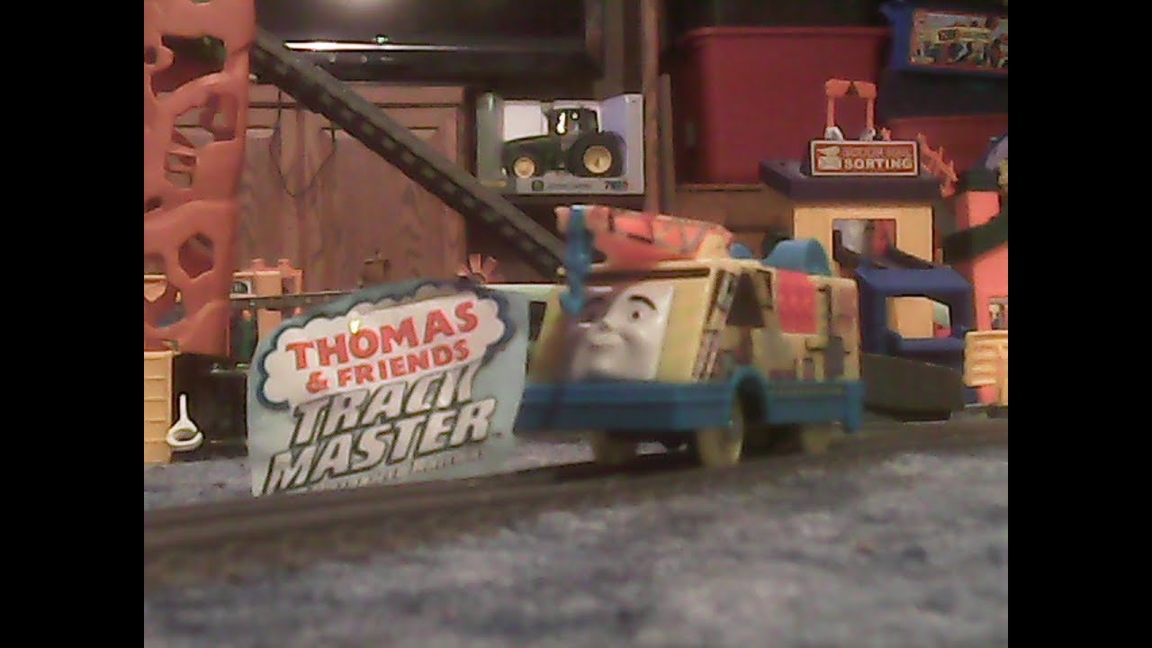 Trackmaster hyper glow Kevin review and run - YouTube