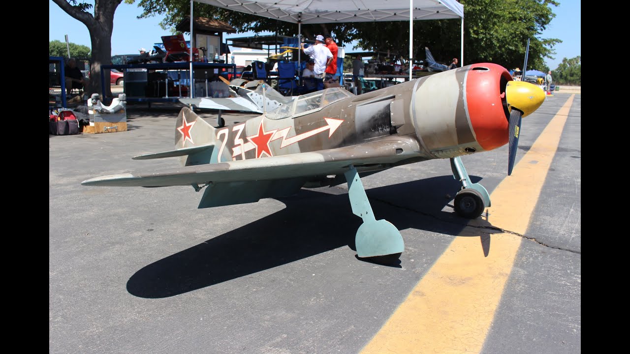Giant Scale (120") Lavochkin La-7 - Soviet WWII Warbird - YouTube