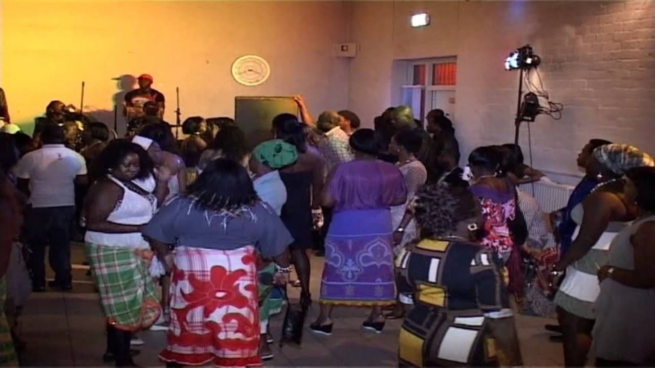 Wi Sani Kawina Band - Oase Utrecht - YouTube