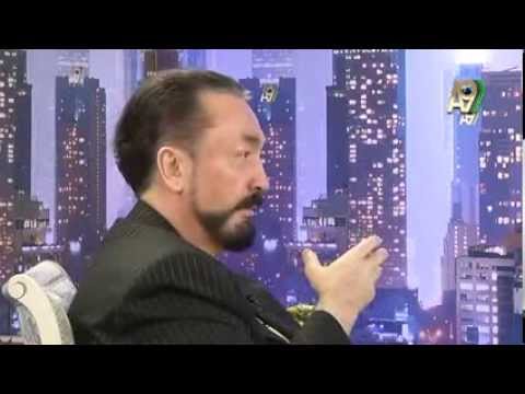 Adnan Oktar Kuran okuyor