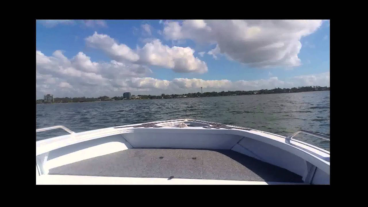 Aluvan 4.3 Razor - YouTube