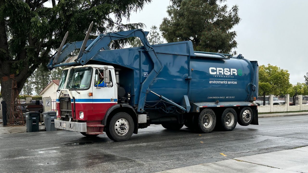 Autocar WX64 Elliptical Front Loader - YouTube