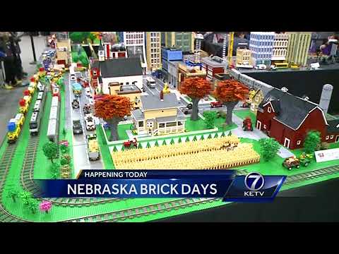 Astounding LEGO creations at Nebraska Brick Days - YouTube