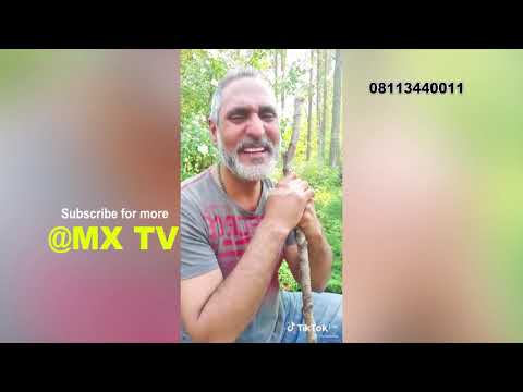 White man recites Qur'an👍